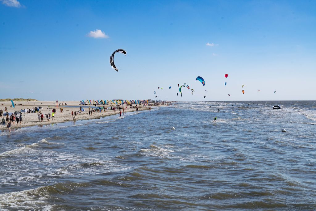 Riding the waves: Get ready for the Surf Cup season 2023! | hinterland.camp