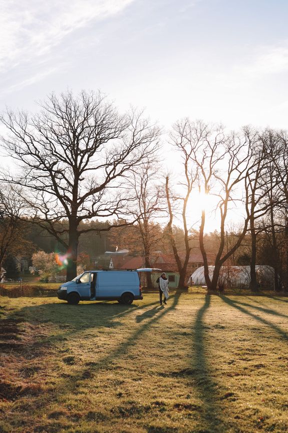 Naturnahe Camping und Womo Stellplätze, Tiny Houses & Co. | hinterland.camp